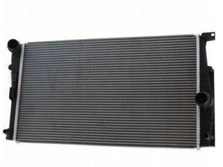 Радиатор охлаждения двигателя Bmw F30 2011-2020 17118672104