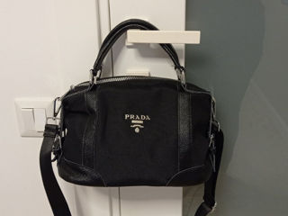 Geanta noua Prada