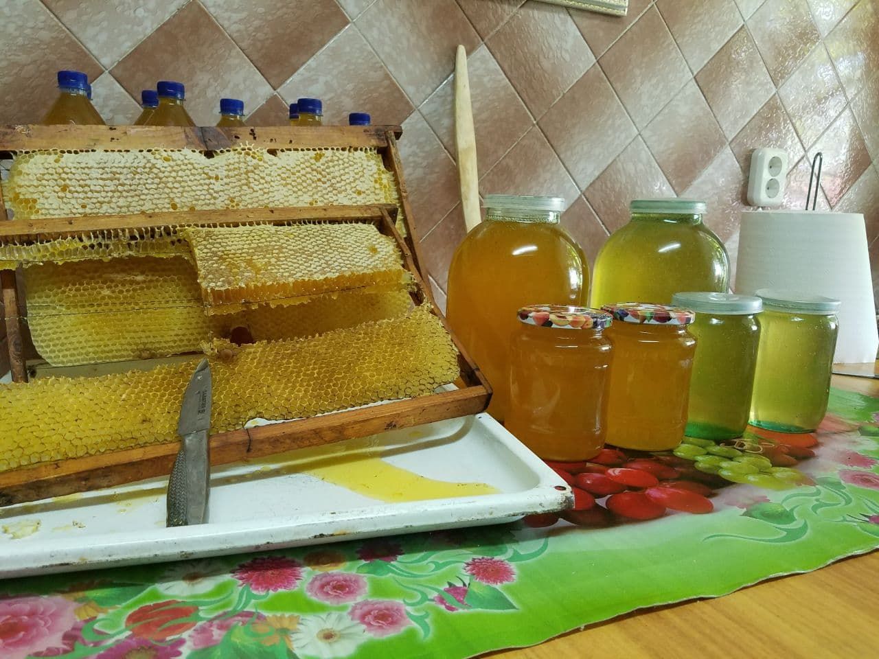 Натуральный мед и другие продукты пчеловодства с домашней пасеки