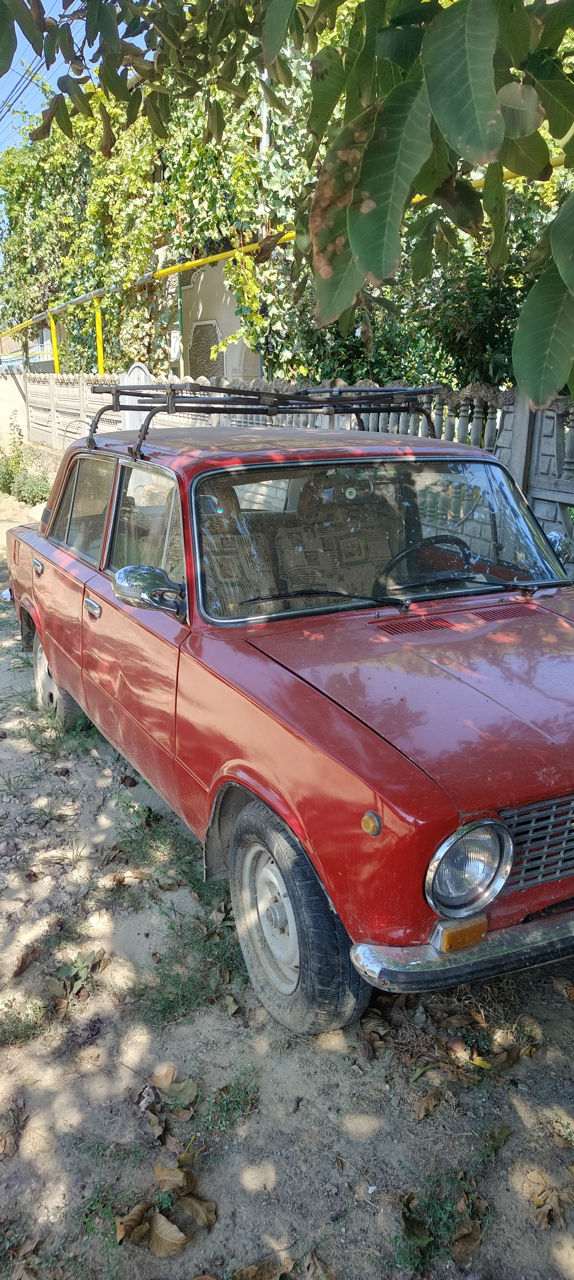 Lada / ВАЗ 2101 1982 г. с пробегом 100000 км, Газ / Бензин (пропан), 16999 MDL