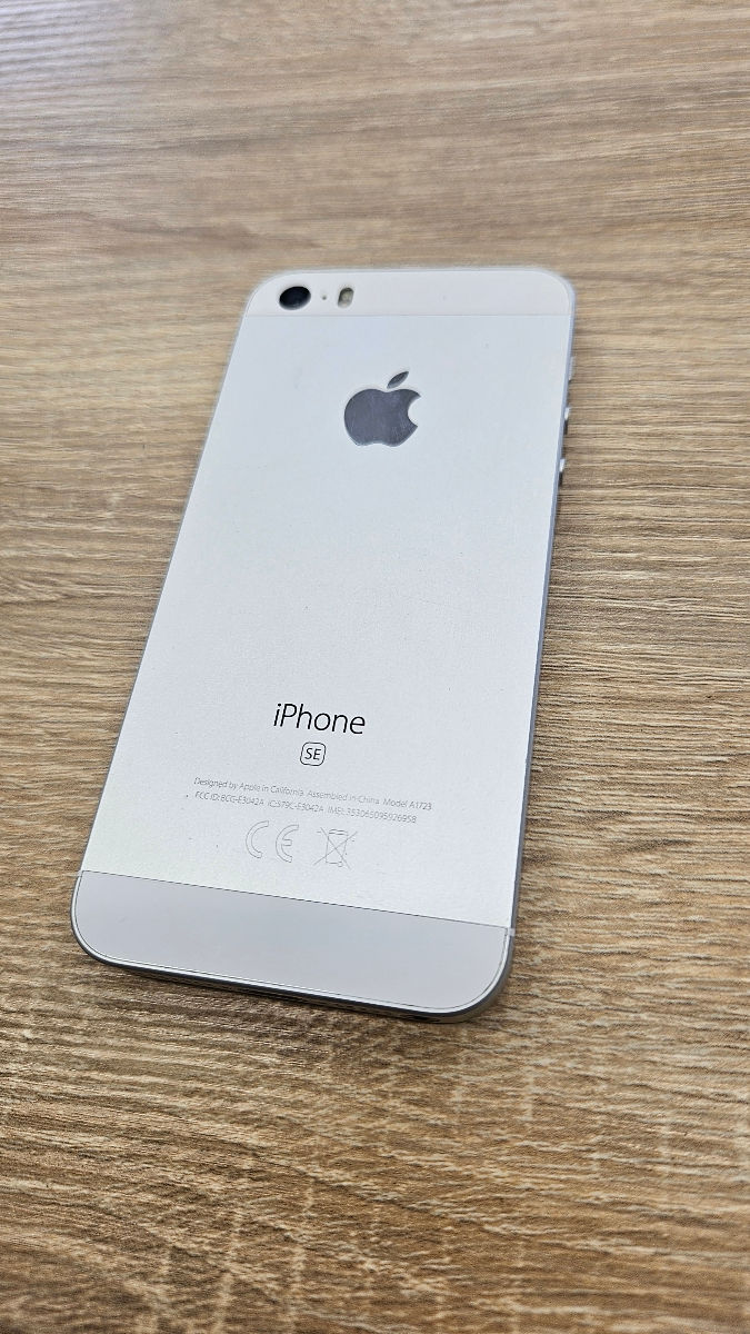 iPhone SE silver 32gb