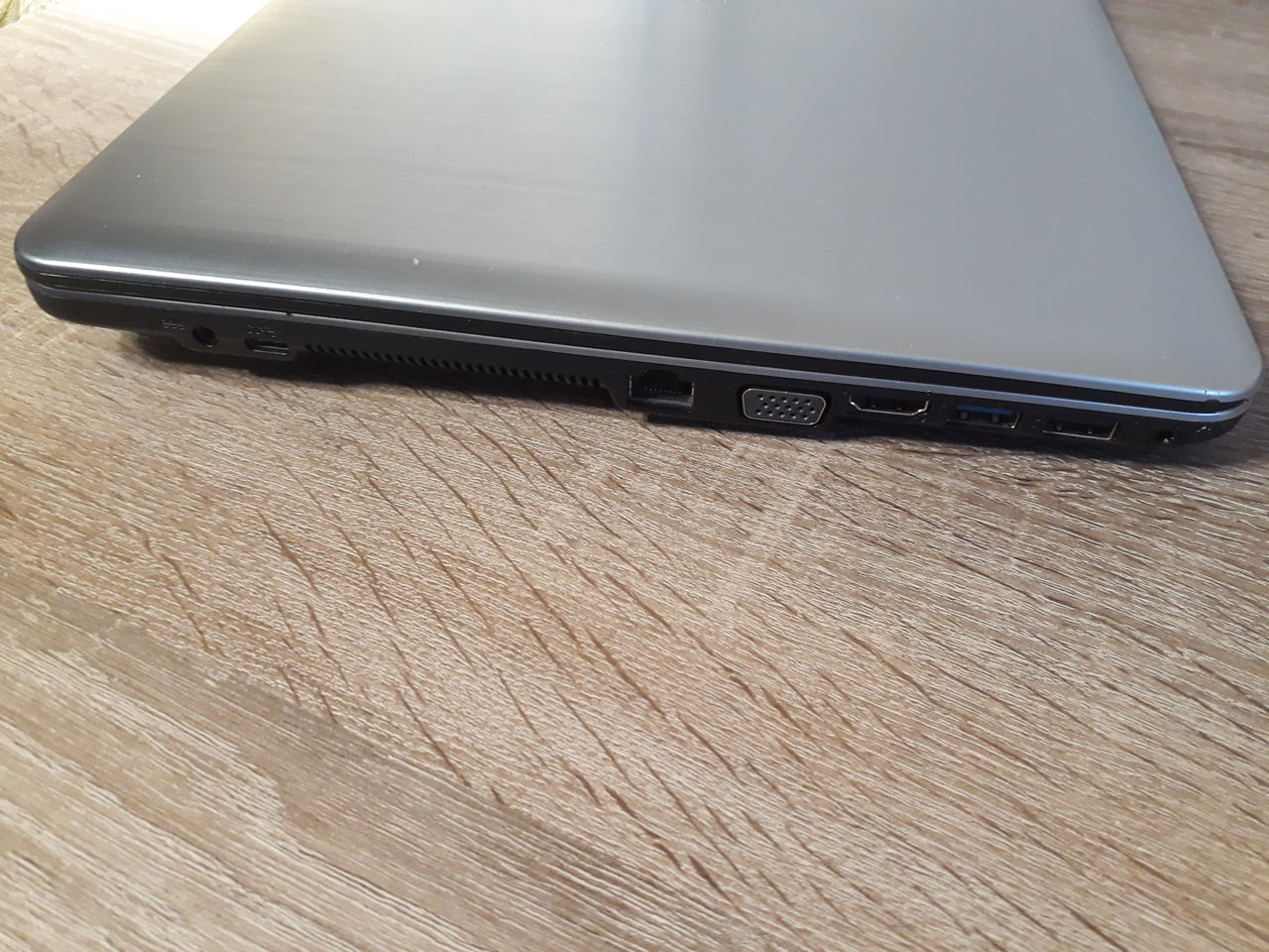 Laptop Asus x540s (Pentium)