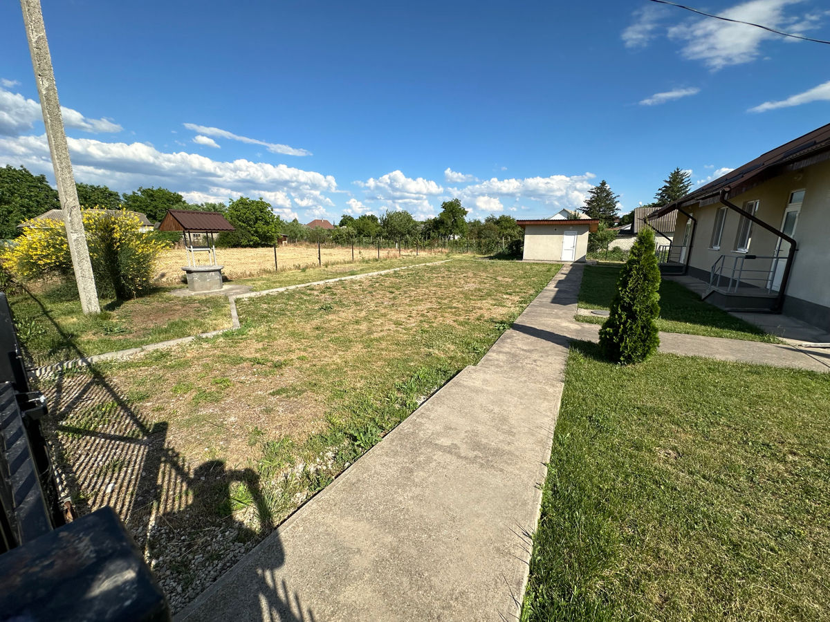 Casă, 111 m², Balatina