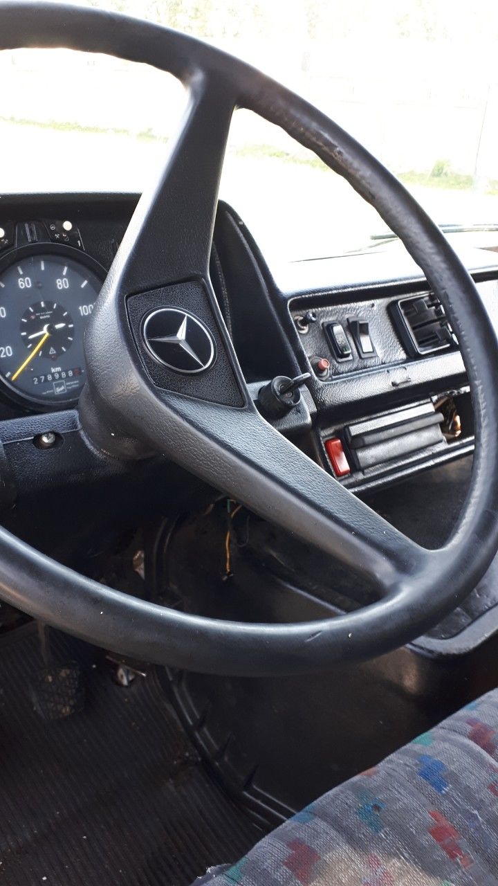 Mercedes 409D
