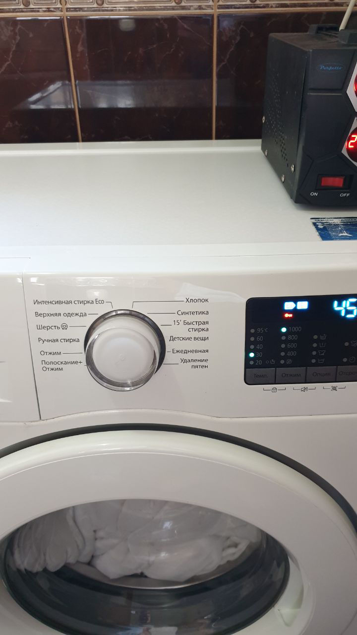 Masina da spalat Samsung WF60E4E0W0W