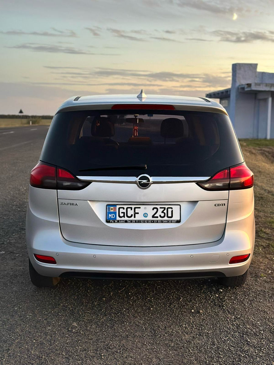 Opel Zafira an. 2016 cu rulaj 210000 km, Diesel, 12400
