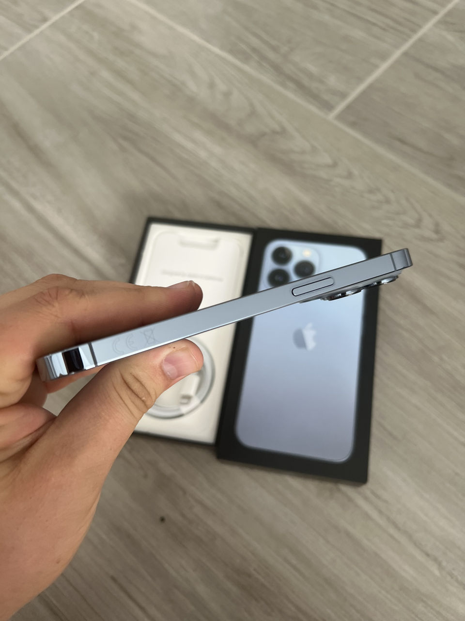 Vind iPhone 13 Pro 256Gb Sierra Blue Neverlock