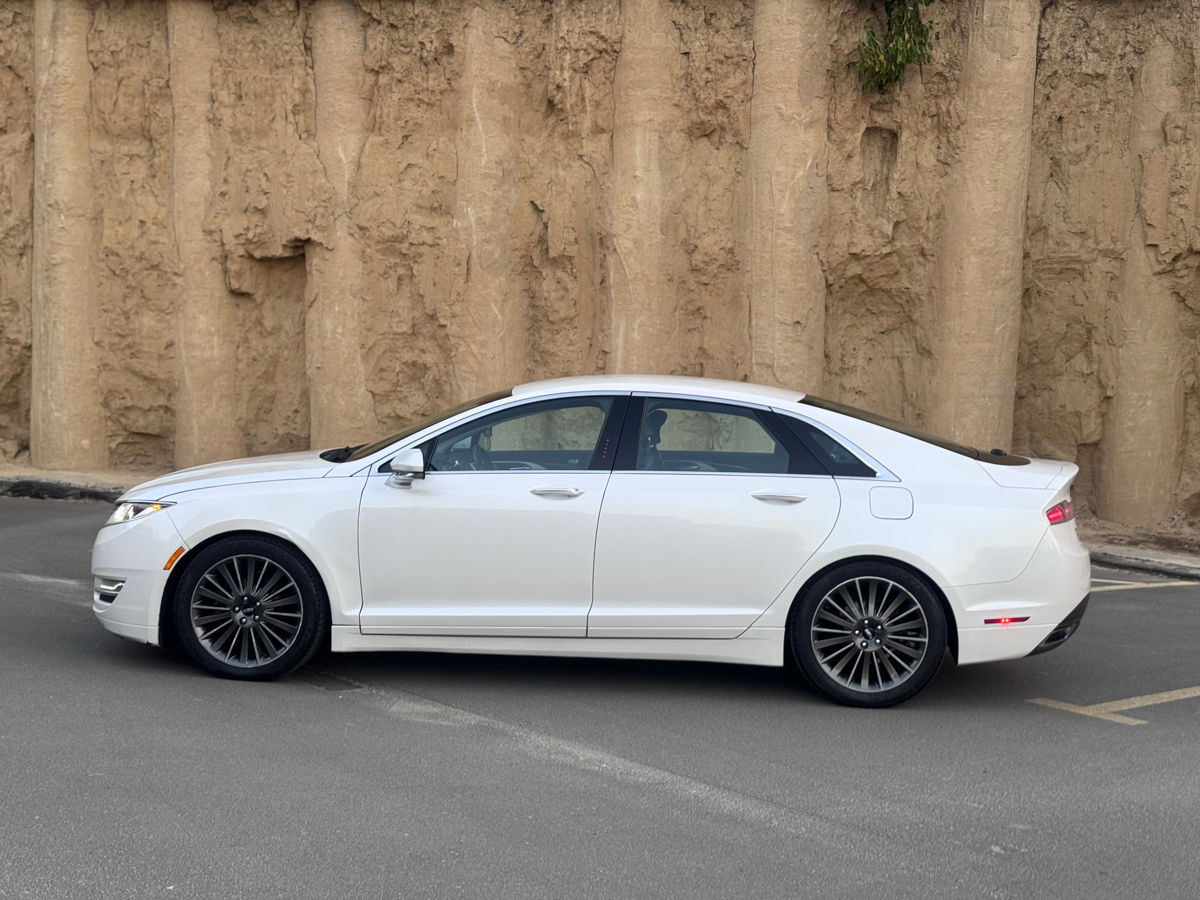 Lincoln MKZ an. 2015 cu rulaj 390 km, Hybrid, 10500