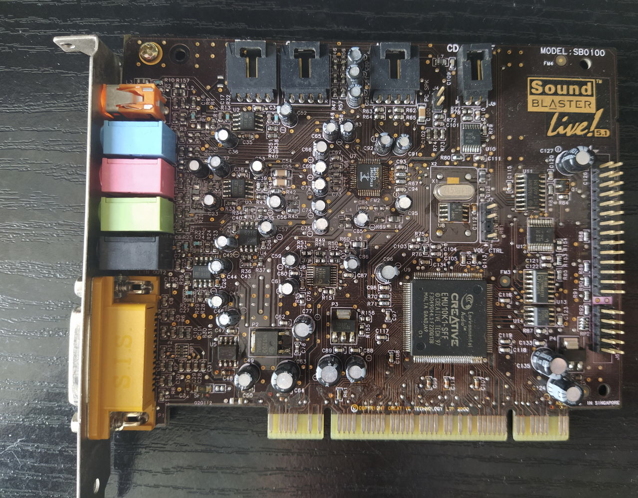Sound Blaster Live 5.1 (model: SB0100) - 300 lei