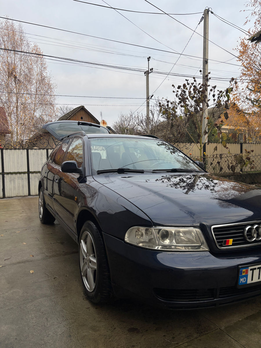 Audi A4 1999 г. с пробегом 337595 км, Газ / Бензин (пропан), 3199