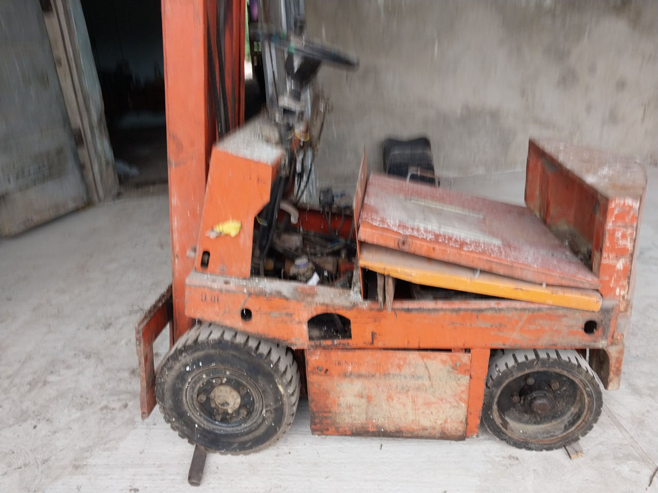 Продажа электрокаров balkancar, Stivuitor