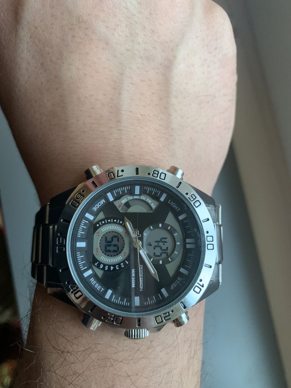 Vind ceas nou Paterson WR30M la doar 77 euro