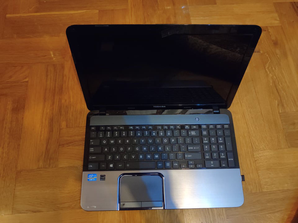 Toshiba S855 Satellite