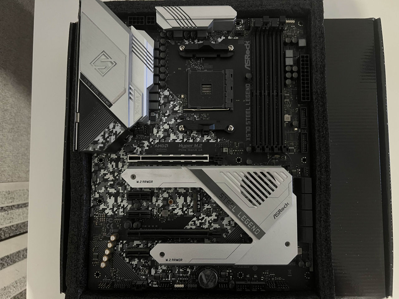 Asrock x570 steel legend.