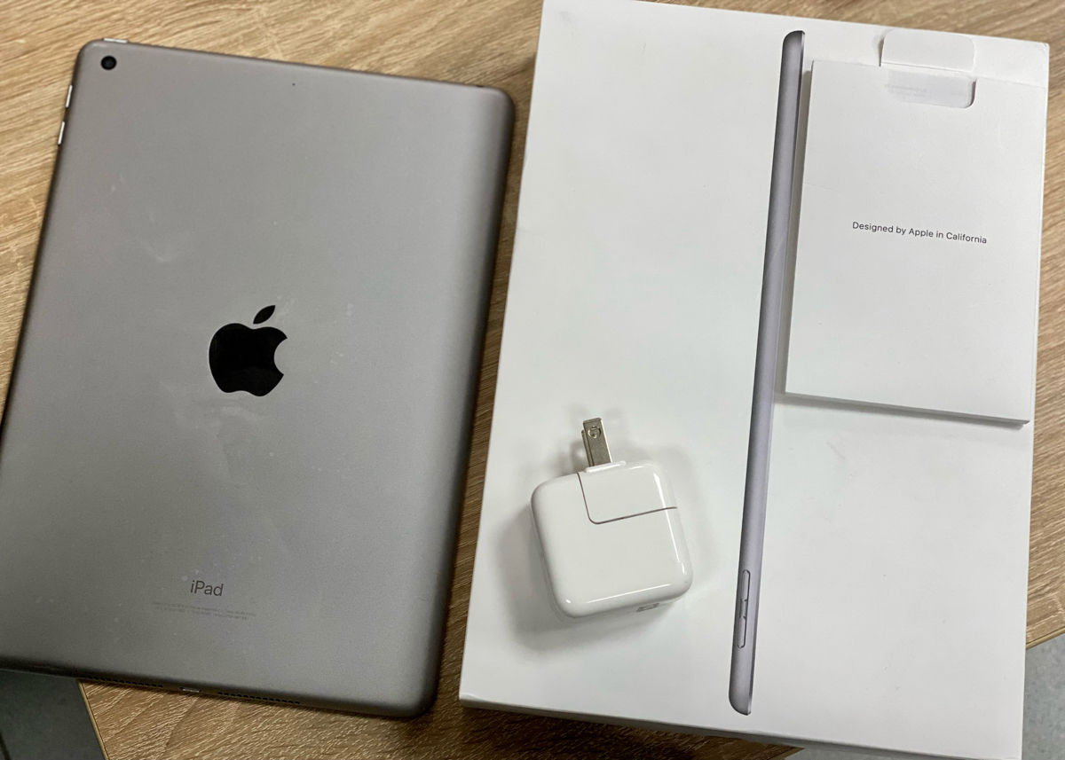 iPad 6th Generation (Wi-Fi) 32 GB