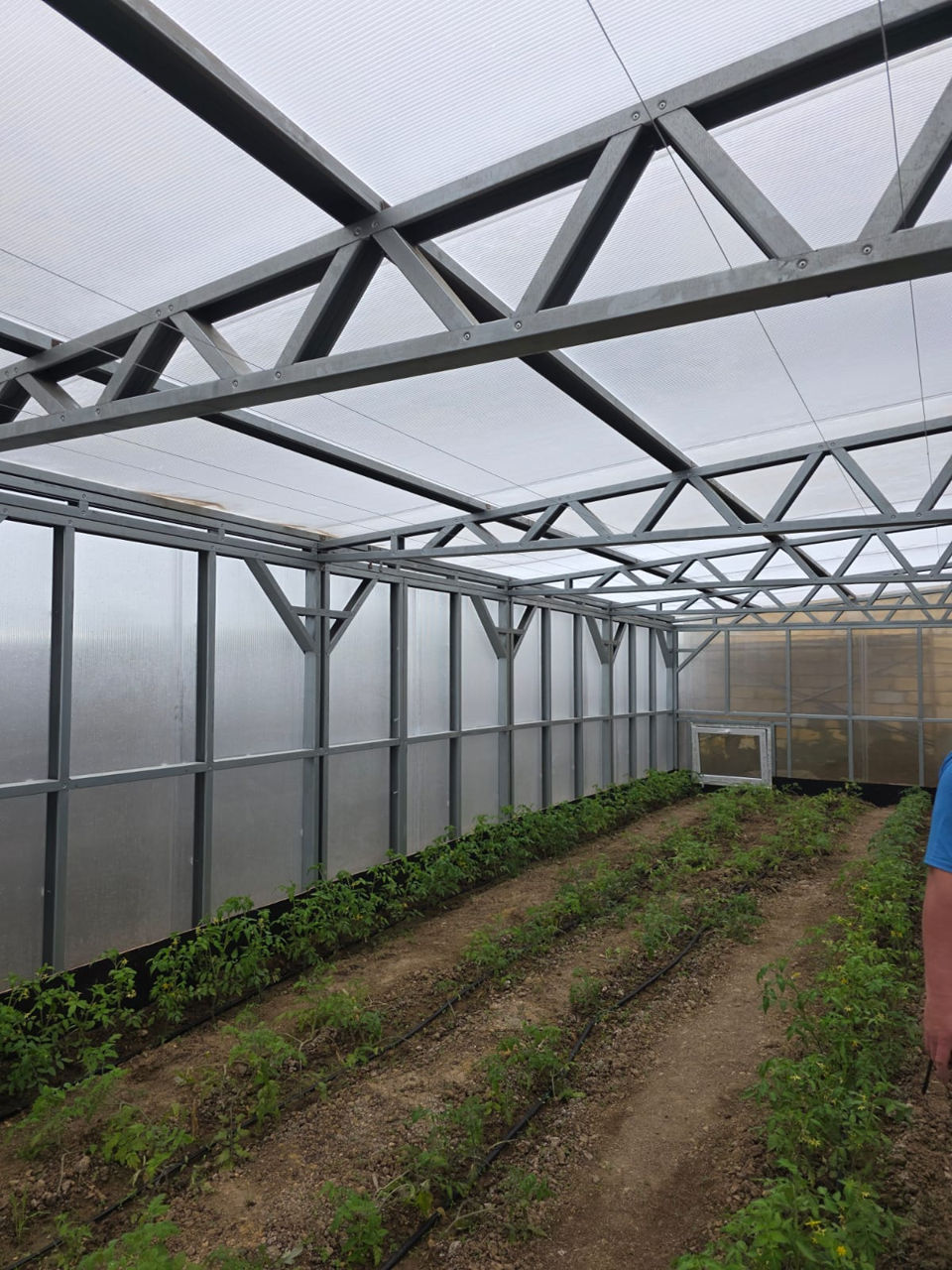 Sere de calitate "premium". Structure metalice zincate ușoare