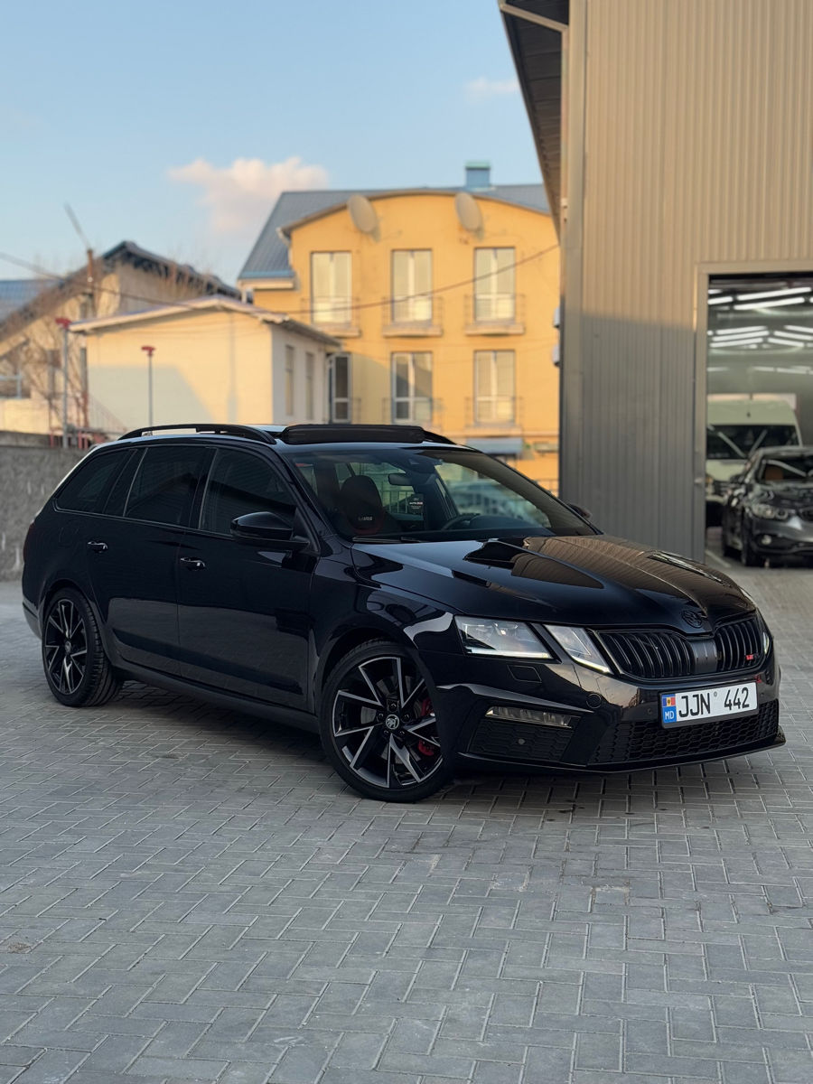 Skoda Octavia RS an. 2019 cu rulaj 22000 km, Benzină, 19500