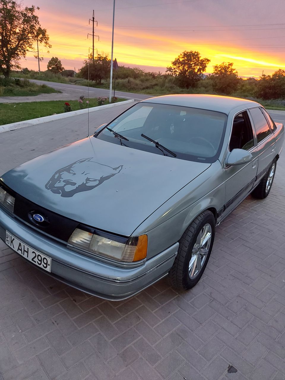 Ford Taurus