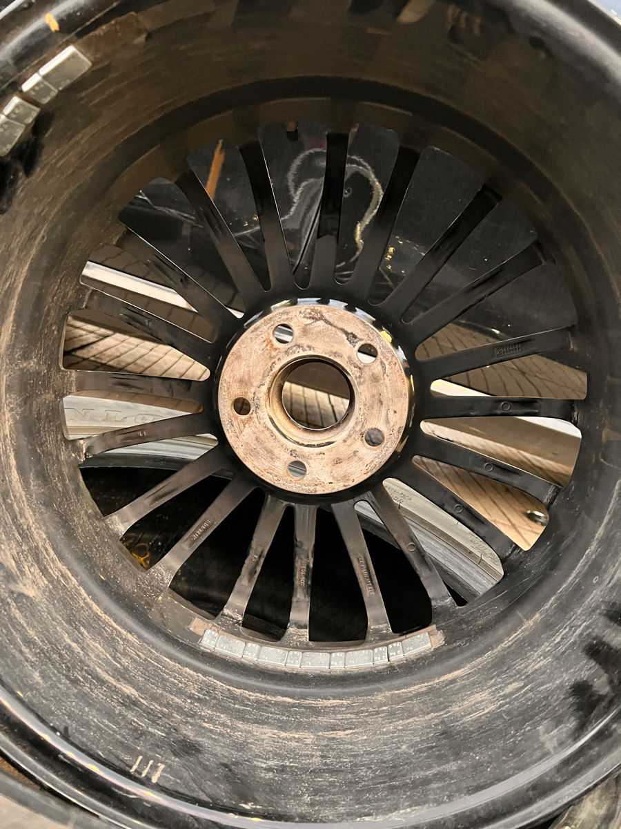 Vand jante frumoase R18, merg la mercedes audi vw