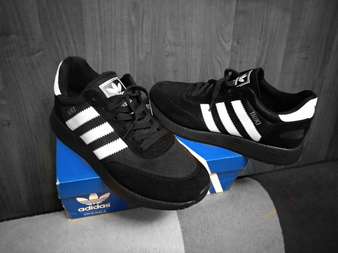 Кроссовки Adidas 42 размер (27cm) Vietnam 50€