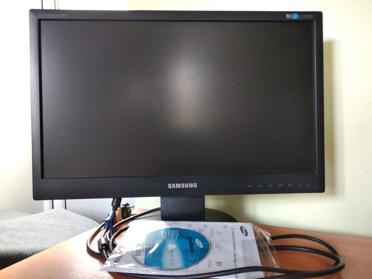 Samsung SyncMaster 2243SN 22" 5мс/920х1080