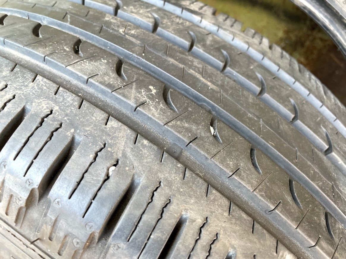 225 55 r18 Goodyear