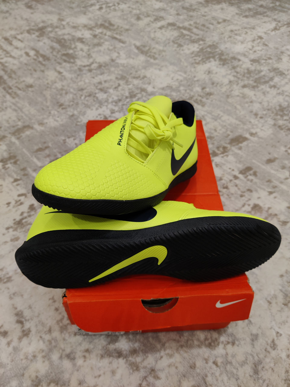 Bampuri Nike noi original