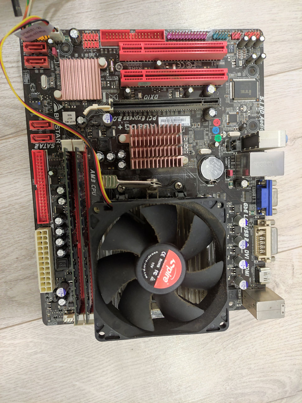 Biostar A880G+ AMD Athlon II X4 640