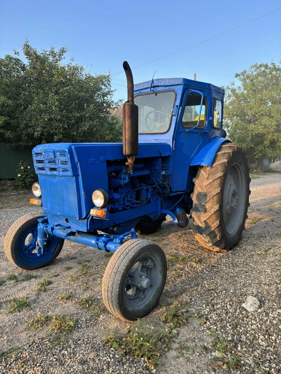Tractor T40