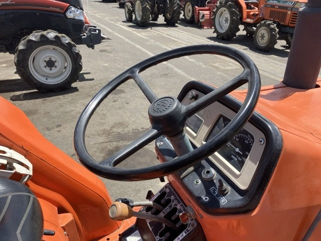 Tractor Kubota L2002