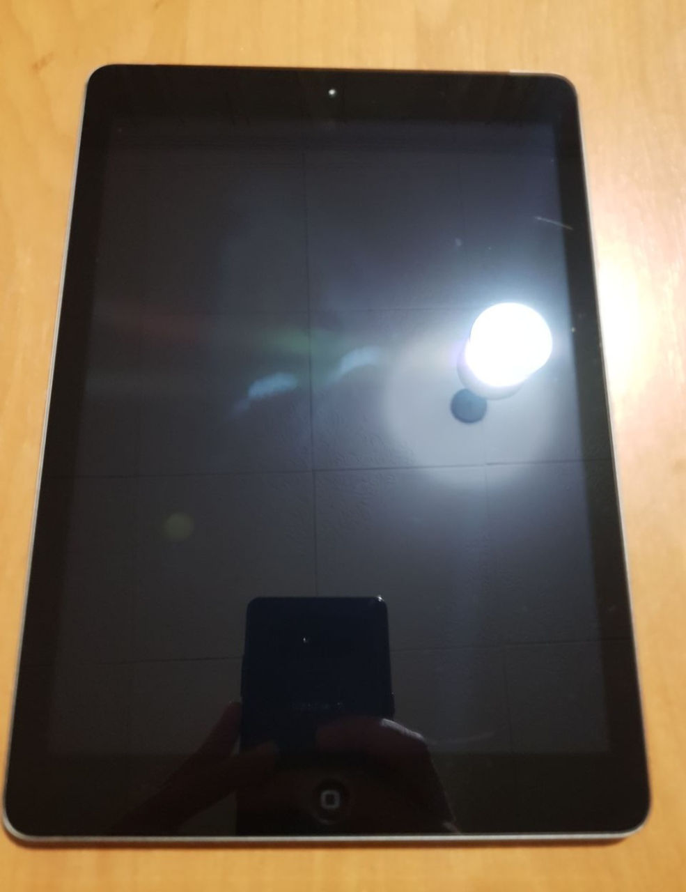 Apple A1475 iPad Air. (128 gb) wifi +cellular.