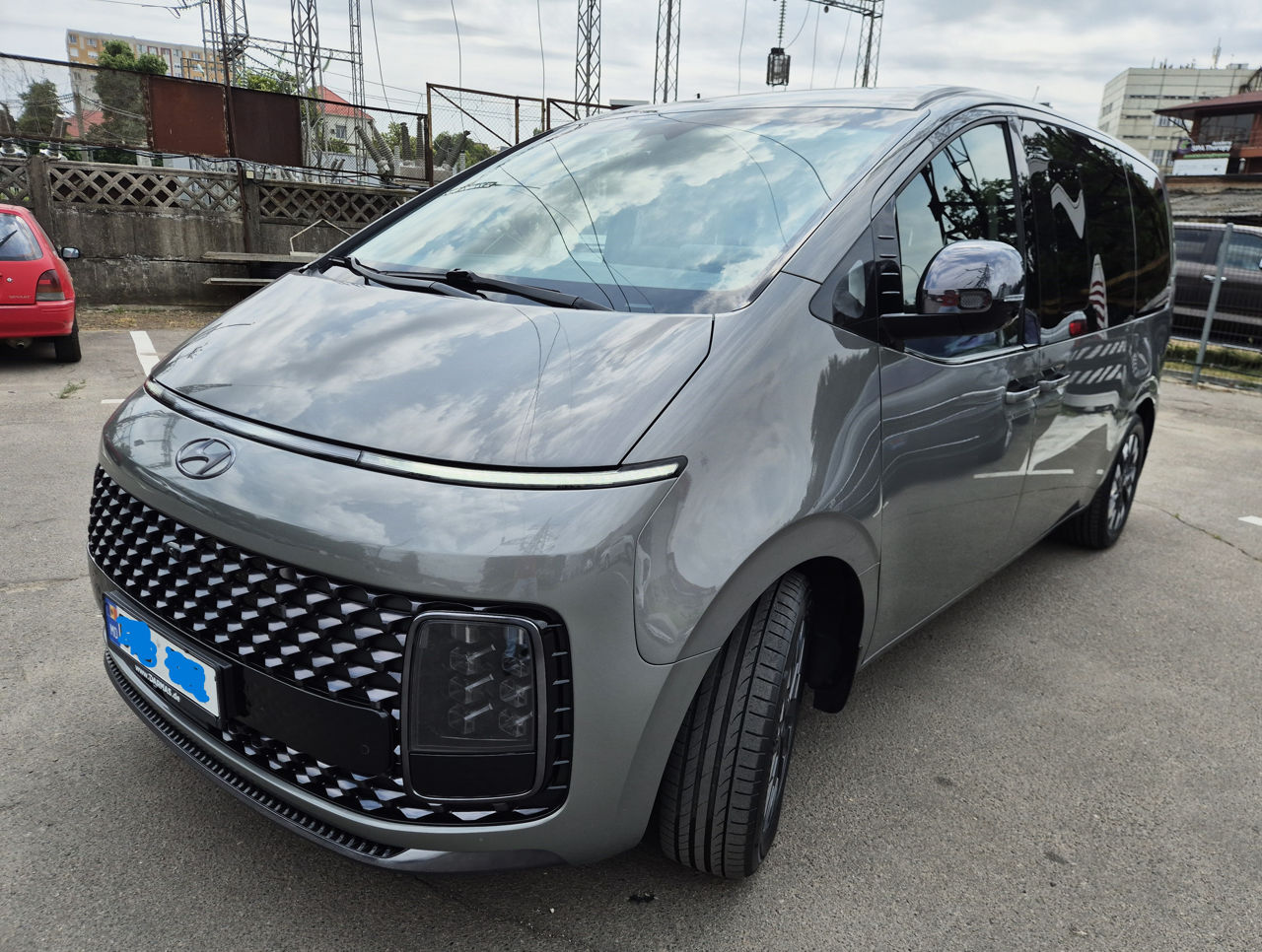 Wunderbar Hyundai Staria 2022 Bild