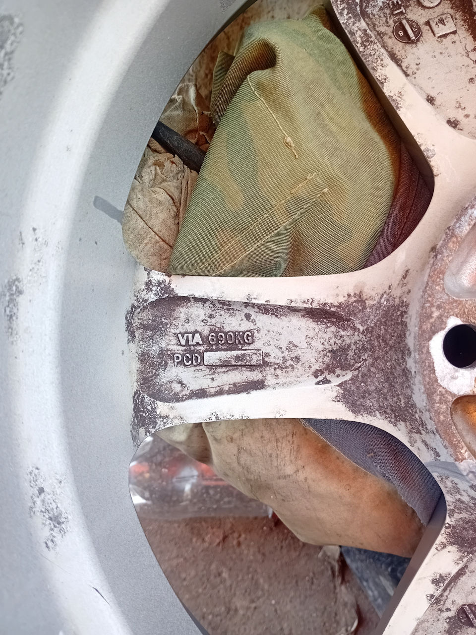 Discurii 5/108 R16 ford. Volvo