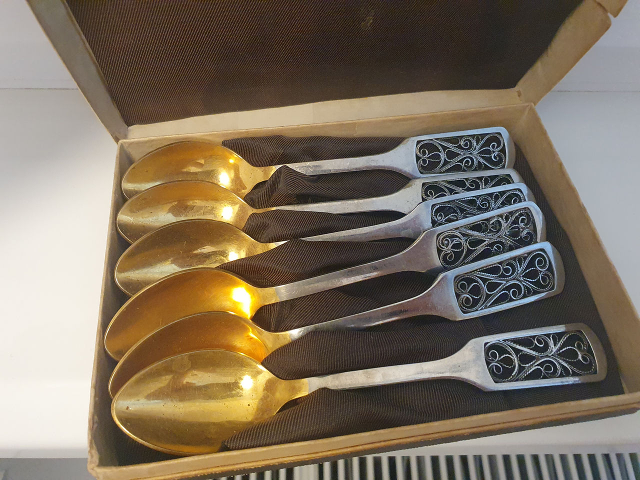 Lingurite inox la 400 lei