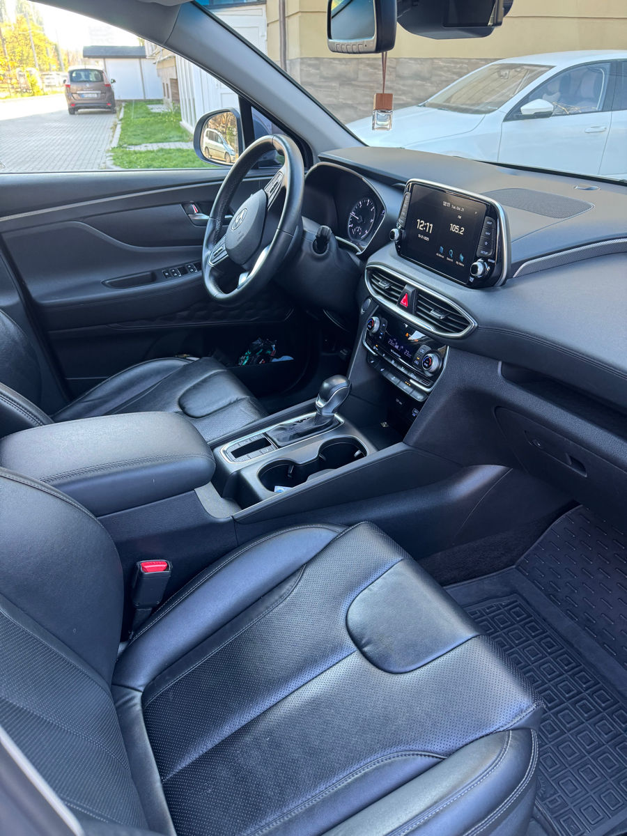 Hyundai Santa FE an. 2018 cu rulaj 148000 km, Diesel, 21999