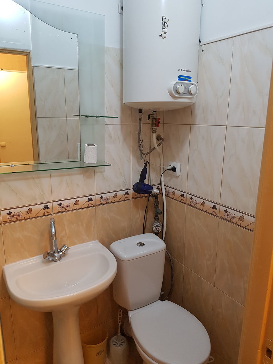 Odaie in camin cu toate comoditatile in ea