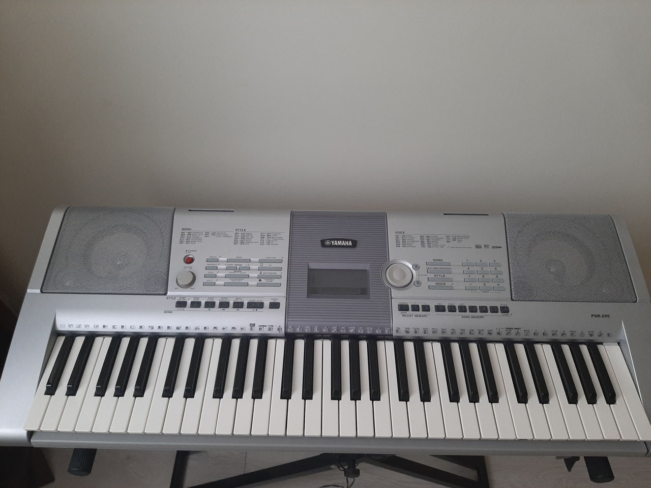 Yamaha psr-295