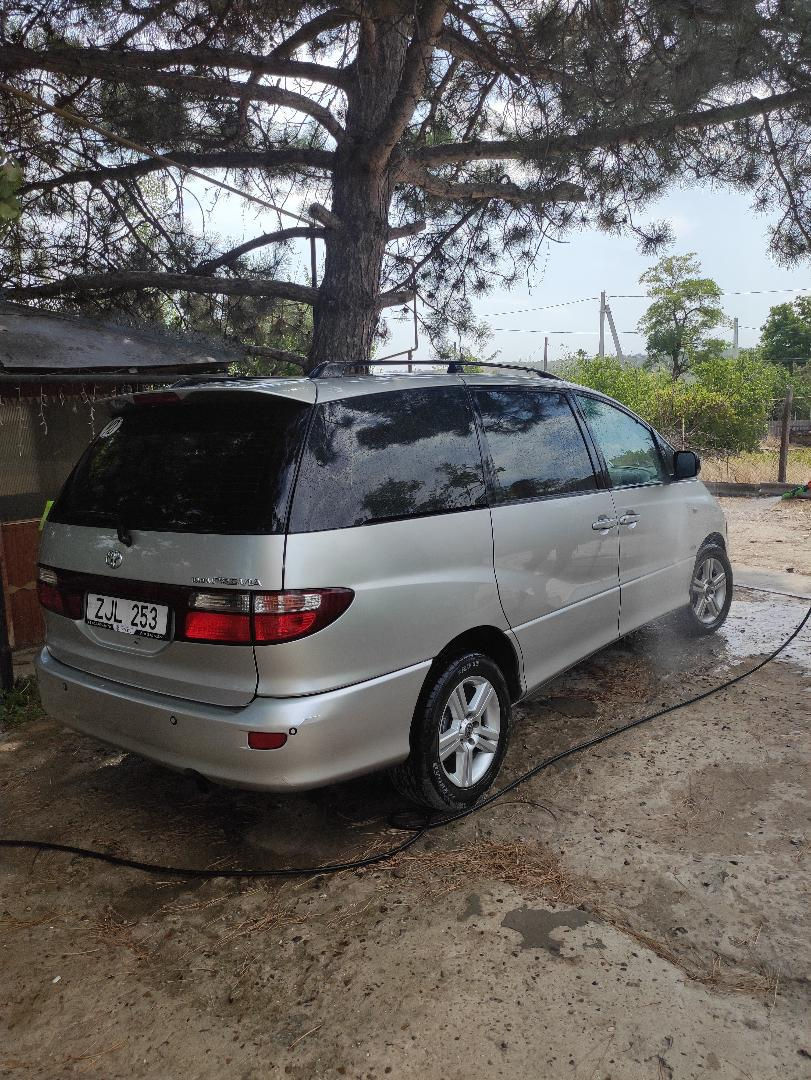 Toyota Previa an. 2001 cu rulaj 323000 km, Diesel, 5000