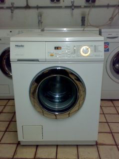 Стиральная машина Miele Novatronic superior