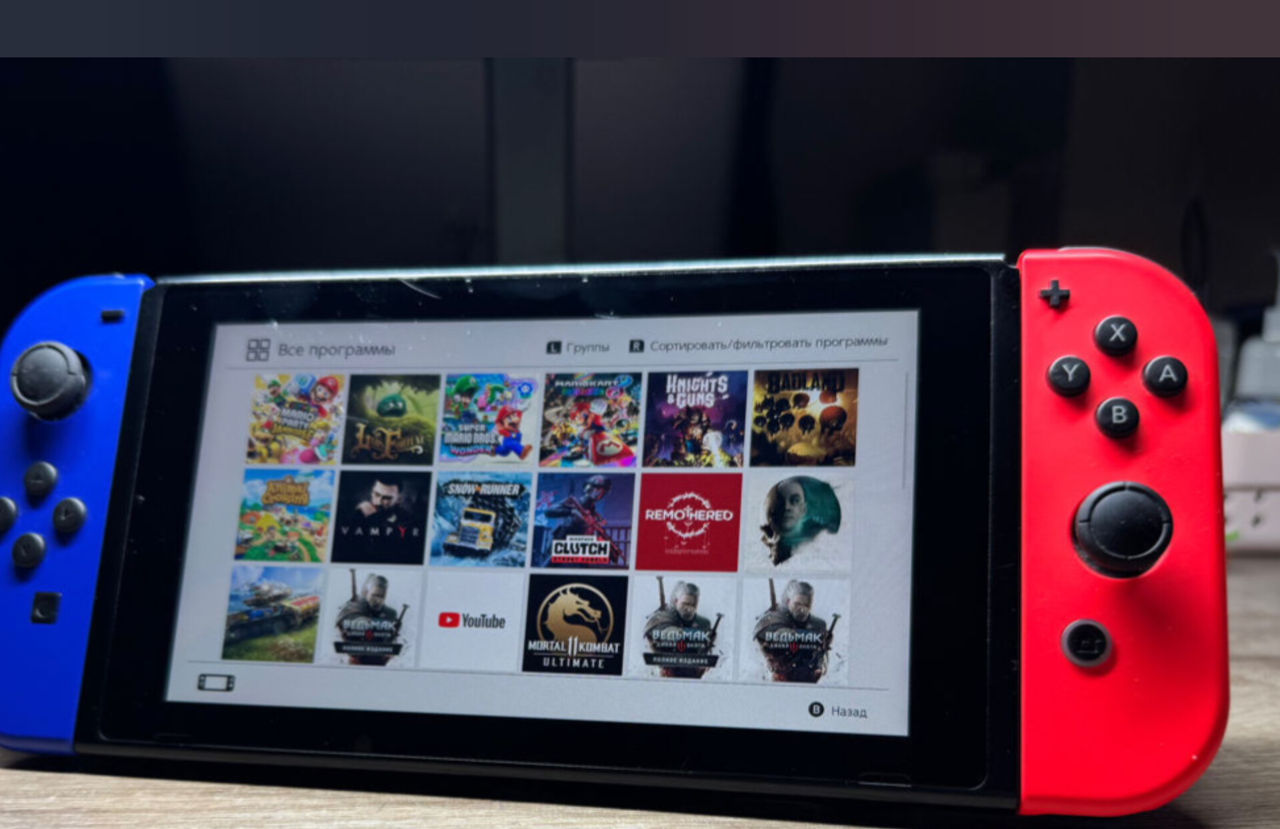 Nintendo Switch - 3500 lei + jocuri
