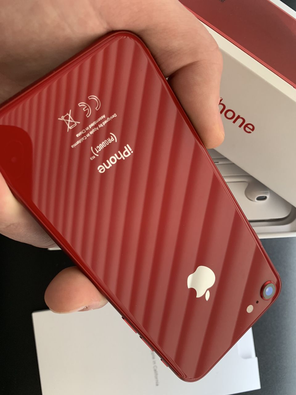 iPhone 8 Red
