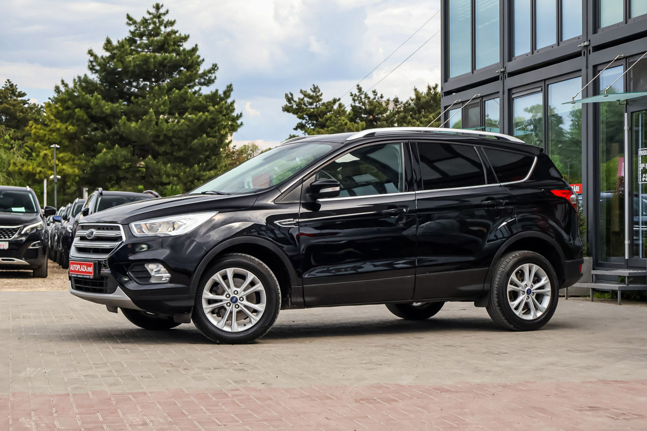 Ford Kuga an. 2018 cu rulaj 157500 km, Diesel, 15450