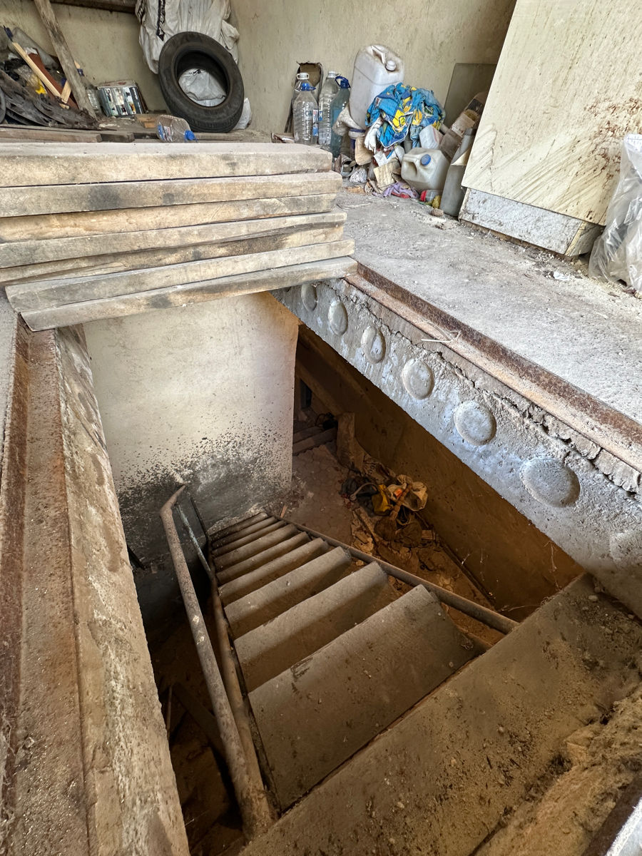 Vând garaj în Buiucani,lângă Flacăra