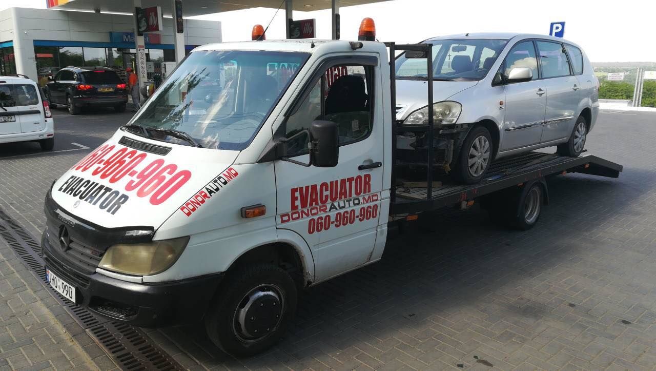 Tractare auto - evacuator auto - moldova 24/24