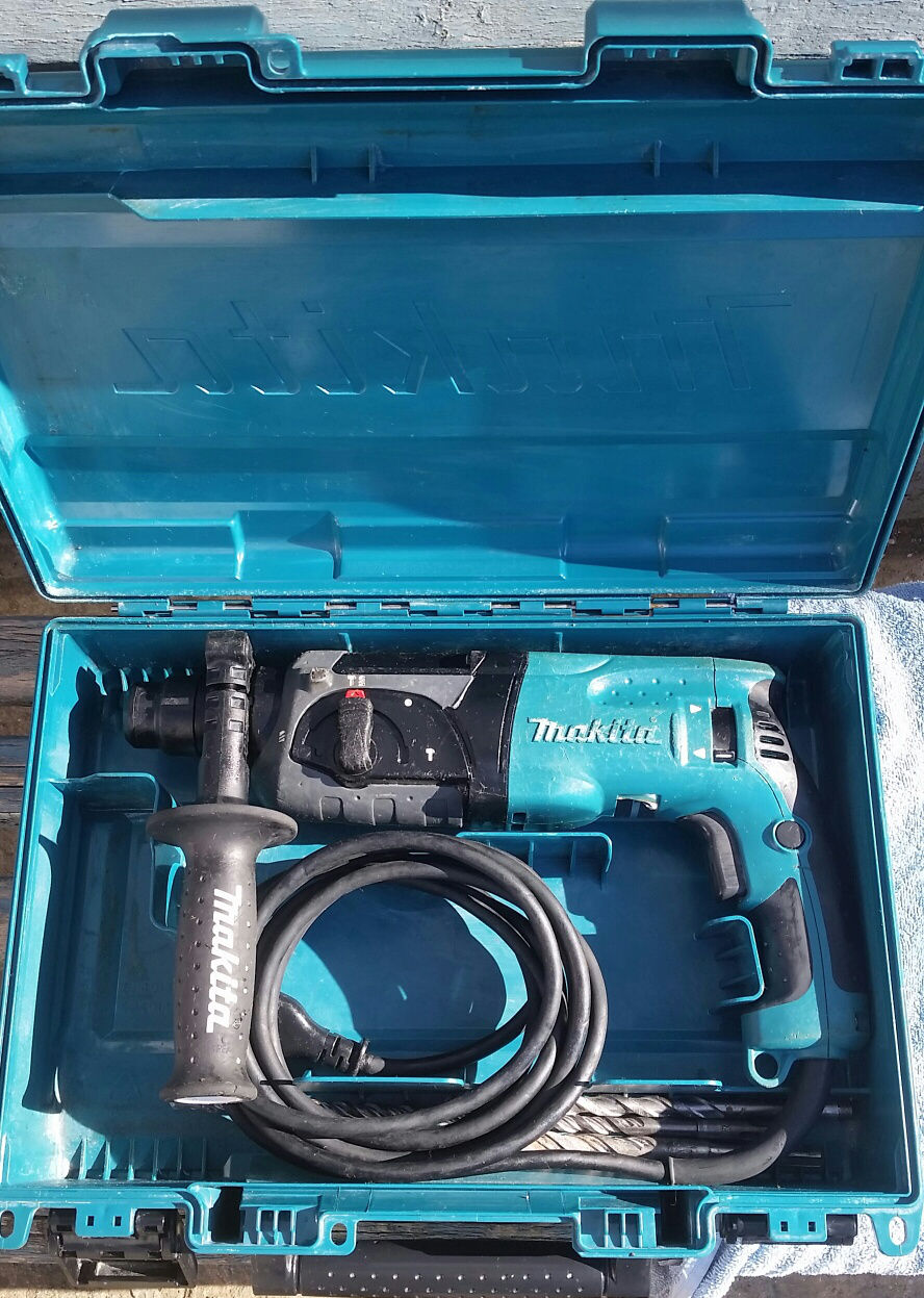 Makita HR2470