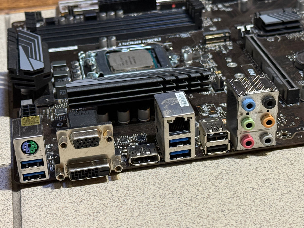 MSI Z370-A PRO + i7-8700k socket 1151 V2