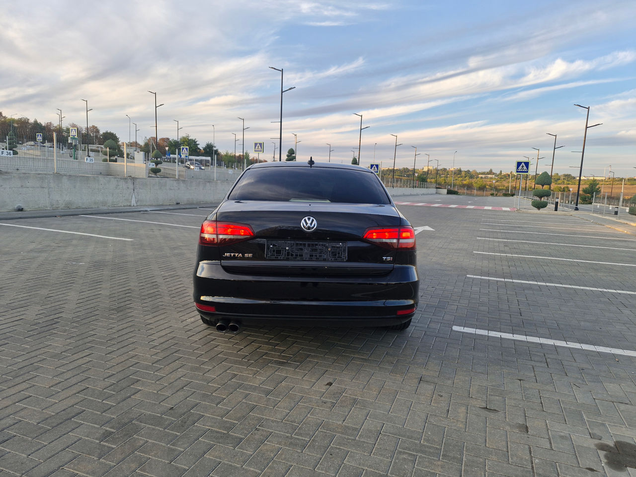 Volkswagen Jetta 2018 г. с пробегом 78000 км, Бензин, 10500