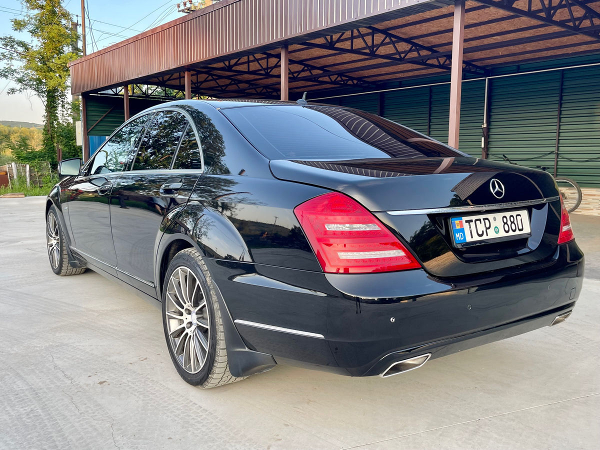Mercedes S-Class