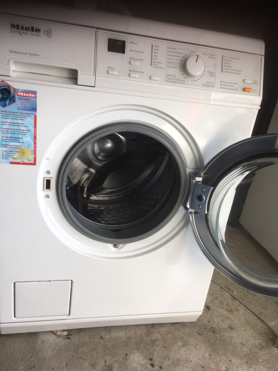 Стиральная машина Miele Softtronic W 3241 WPS