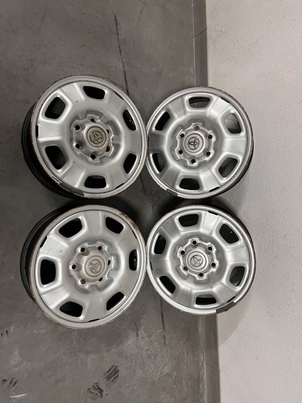 Jante Toyota Hilux, Prado